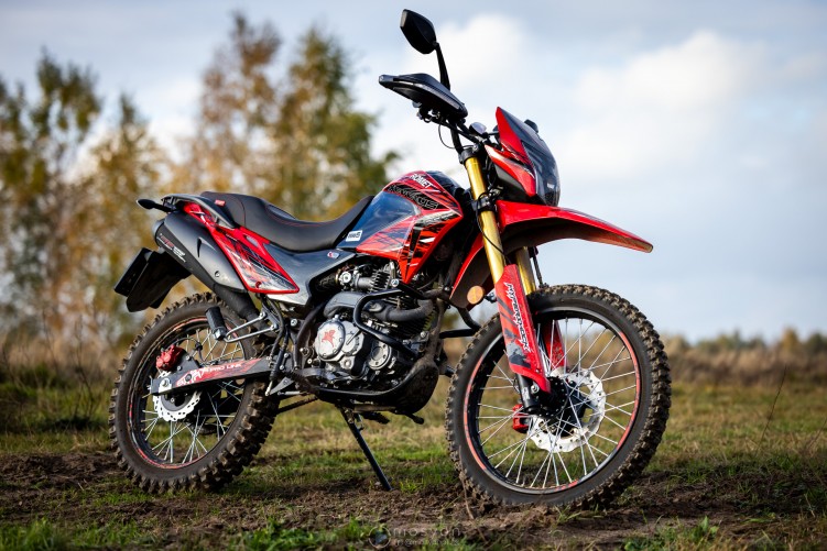 Zdjęcia: 01 Romet CRS 250 w gotowosci - Romet CRS 250 Test budzetowego ...