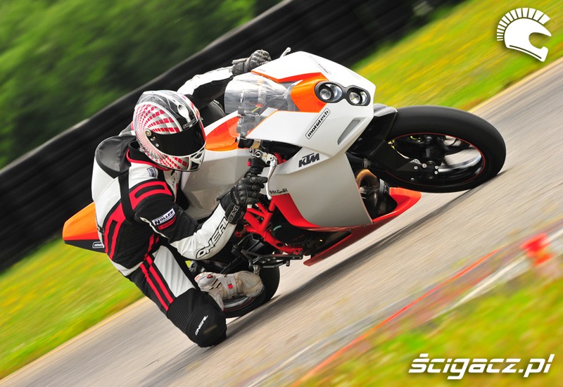Zdjęcia: ktm rc4 track - KTM RC4 690R tanio na torze