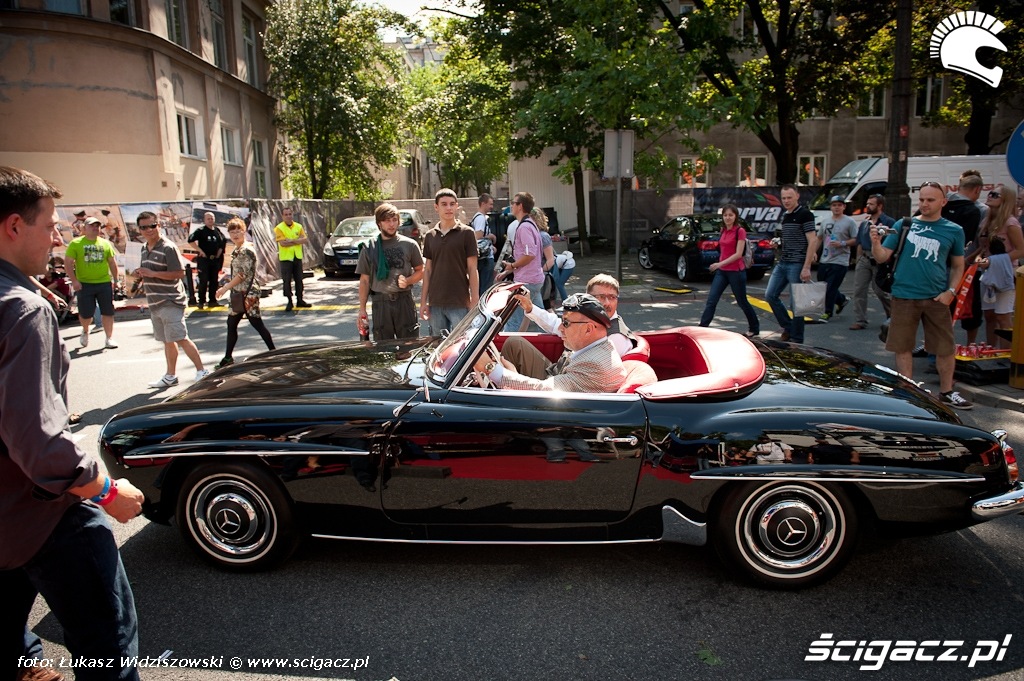 Zdjęcia: Zabytkowy Mercedes Street Racing - Verva Street Racing w Warszawie