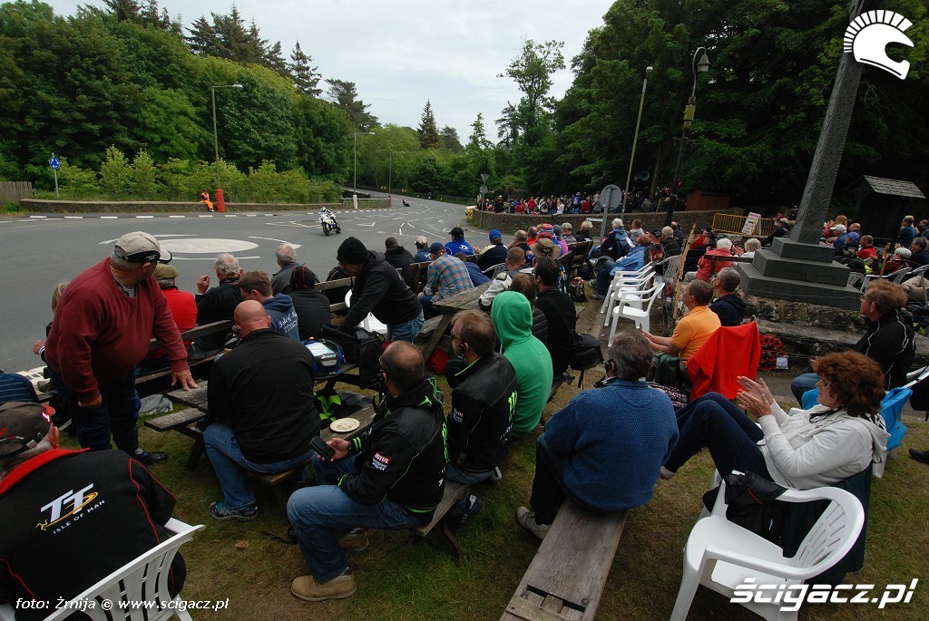 Zdjęcia: Braddan Bridge TT - Isle of Man TT nowa definicja szybkosci