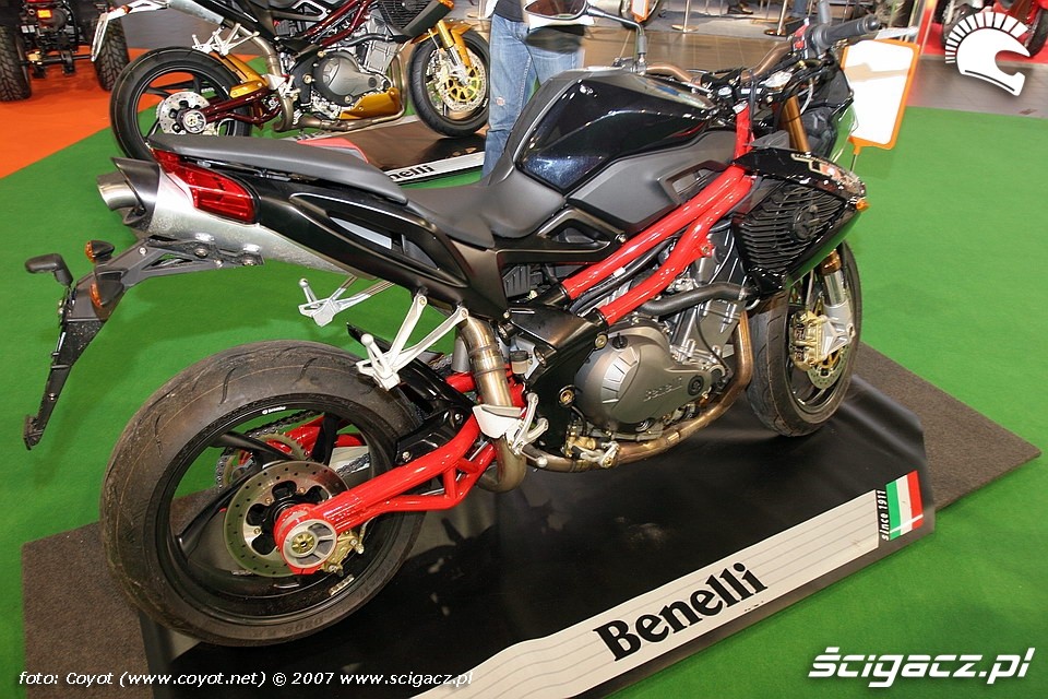 Zdjęcia: benelli cafe racer - MOTOCYKLEXPO 2007 nasza relacja