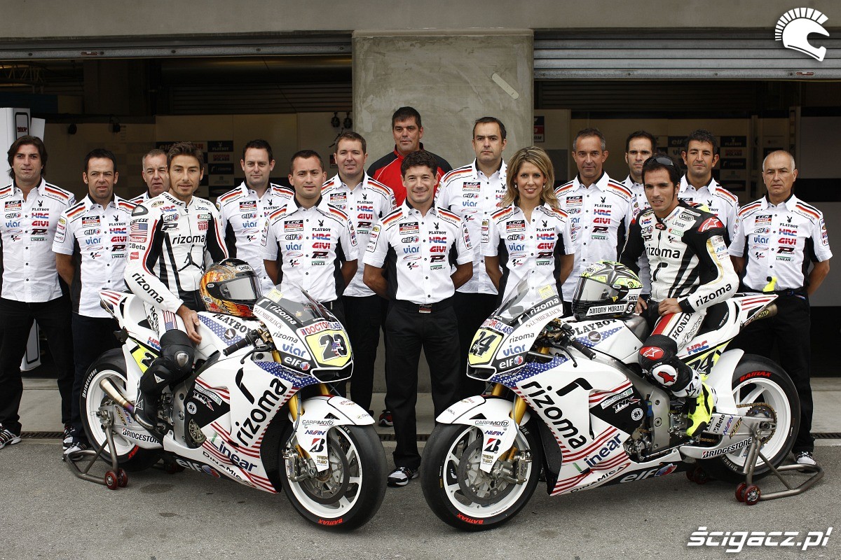 Zdjęcia: Richardson drugi od lewej razem z zespolem LCR Honda w USA ...