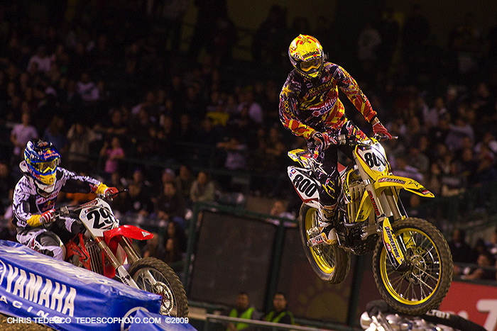 Zdjęcia: Mike Alessi skok - AMA Supercross 2009 Anaheim po raz drugi