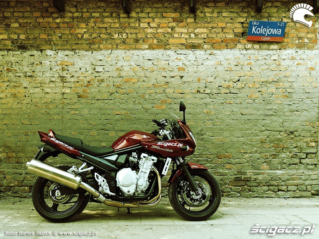 Zdjęcia: suzuki bandit650 na kolejowej - BMW F800 Yamaha FZ6 Suzuki Bandit