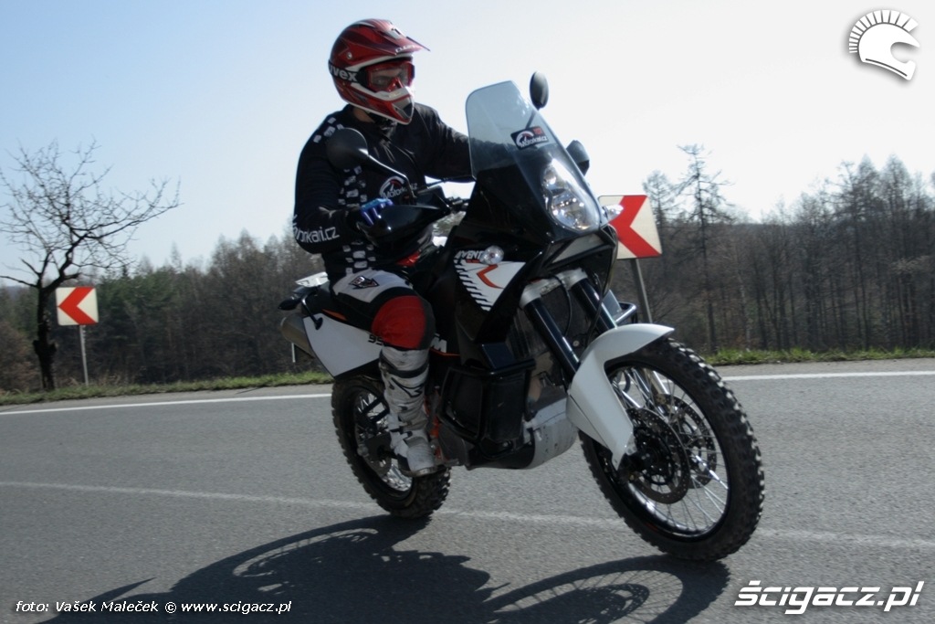 Zdjęcia: KTM LC8 Adventure R na drodze - KTM LC8 990 Adventure R