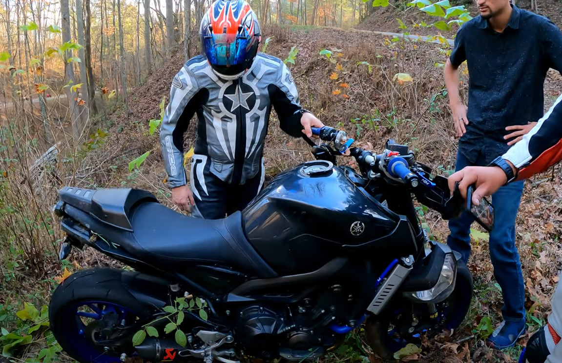 Zdjęcia: tail of the dragon yamaha w krzakach - Tail of the Dragon ...