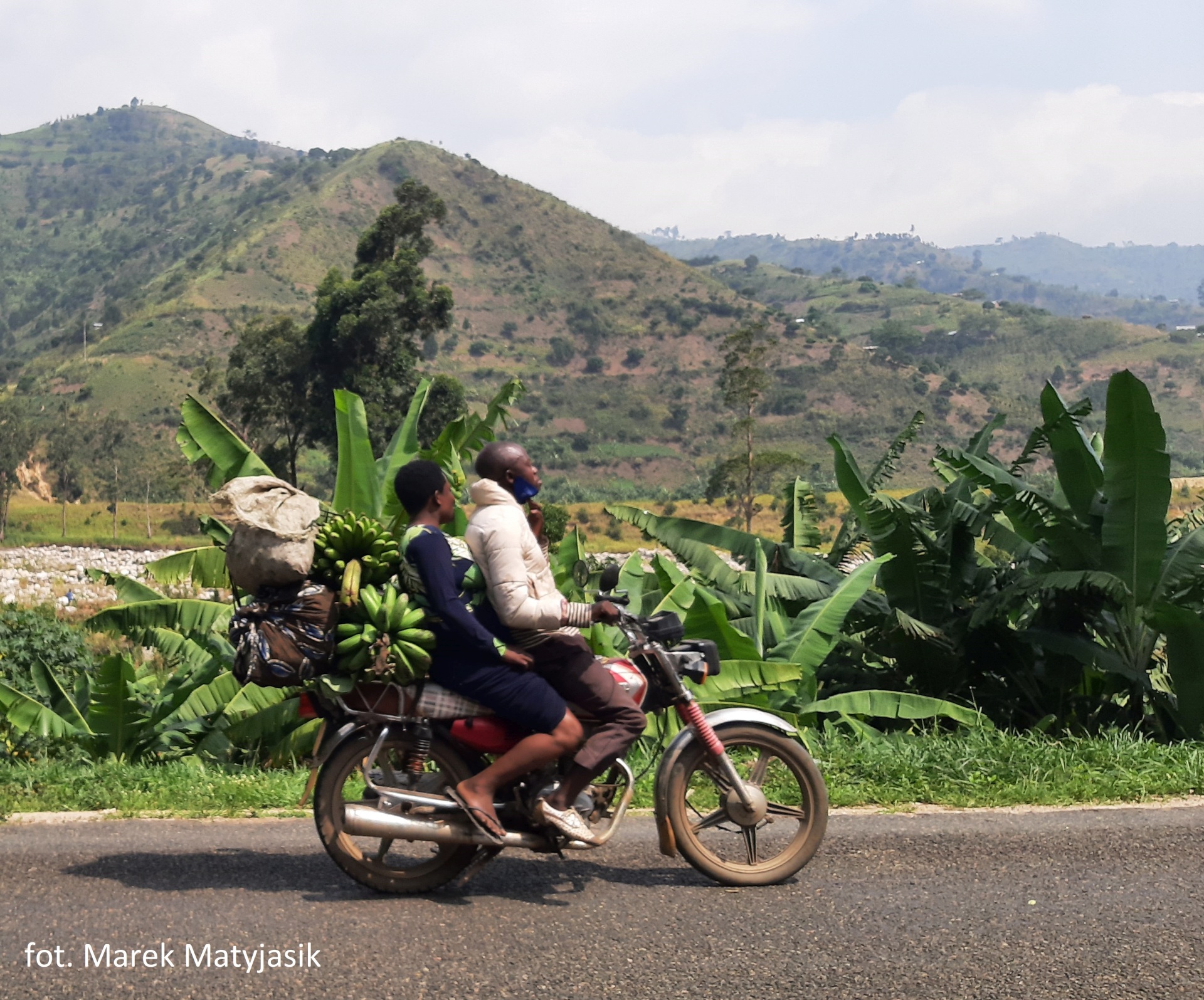 Zdjęcia: 03 Traksport Motocyklem Afryka - Wyprawa motocyklem po Czarnym ...
